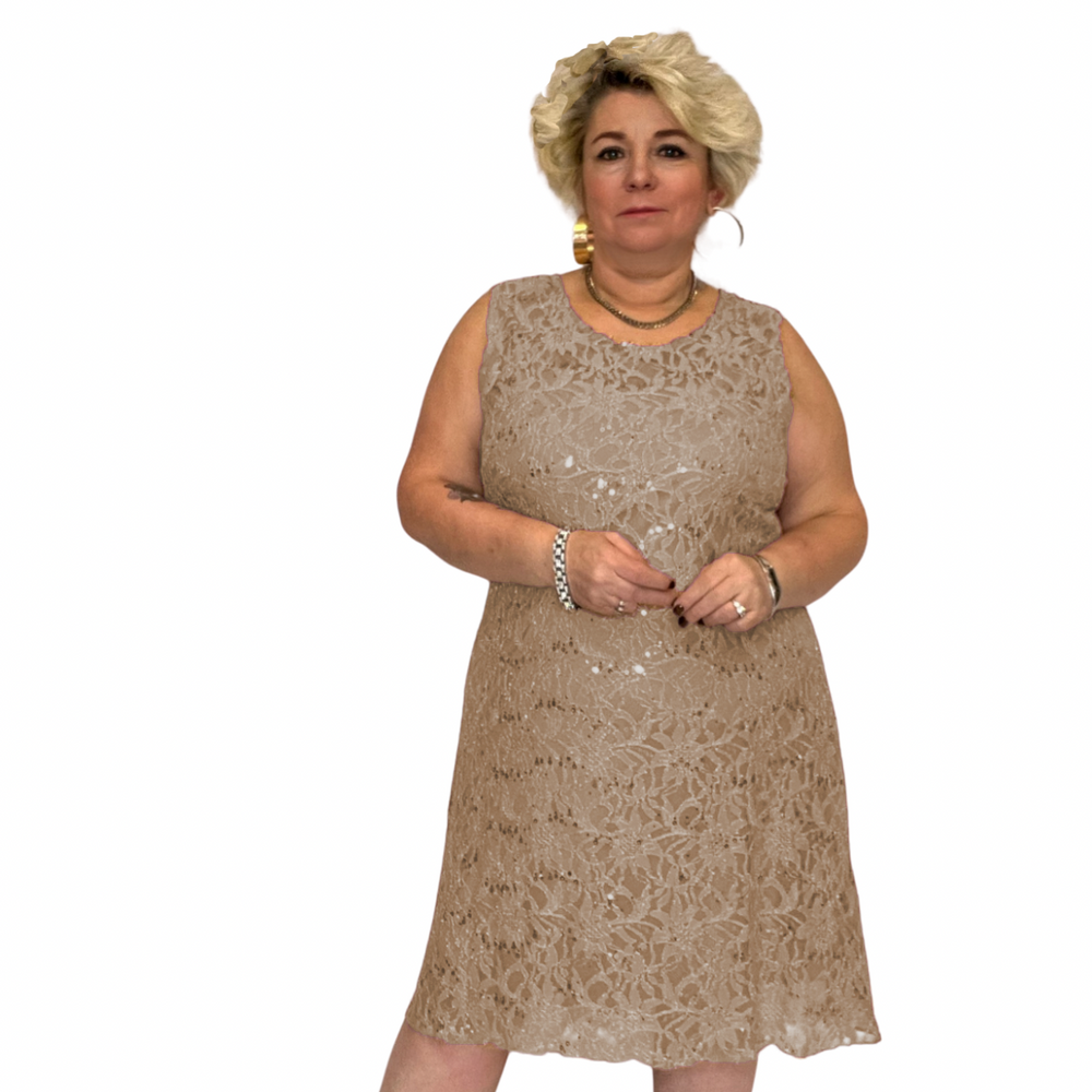 SEQUIN + LACE SLEEVELESS SHIFT PARTY / EVENING DRESS – rockthosecurves